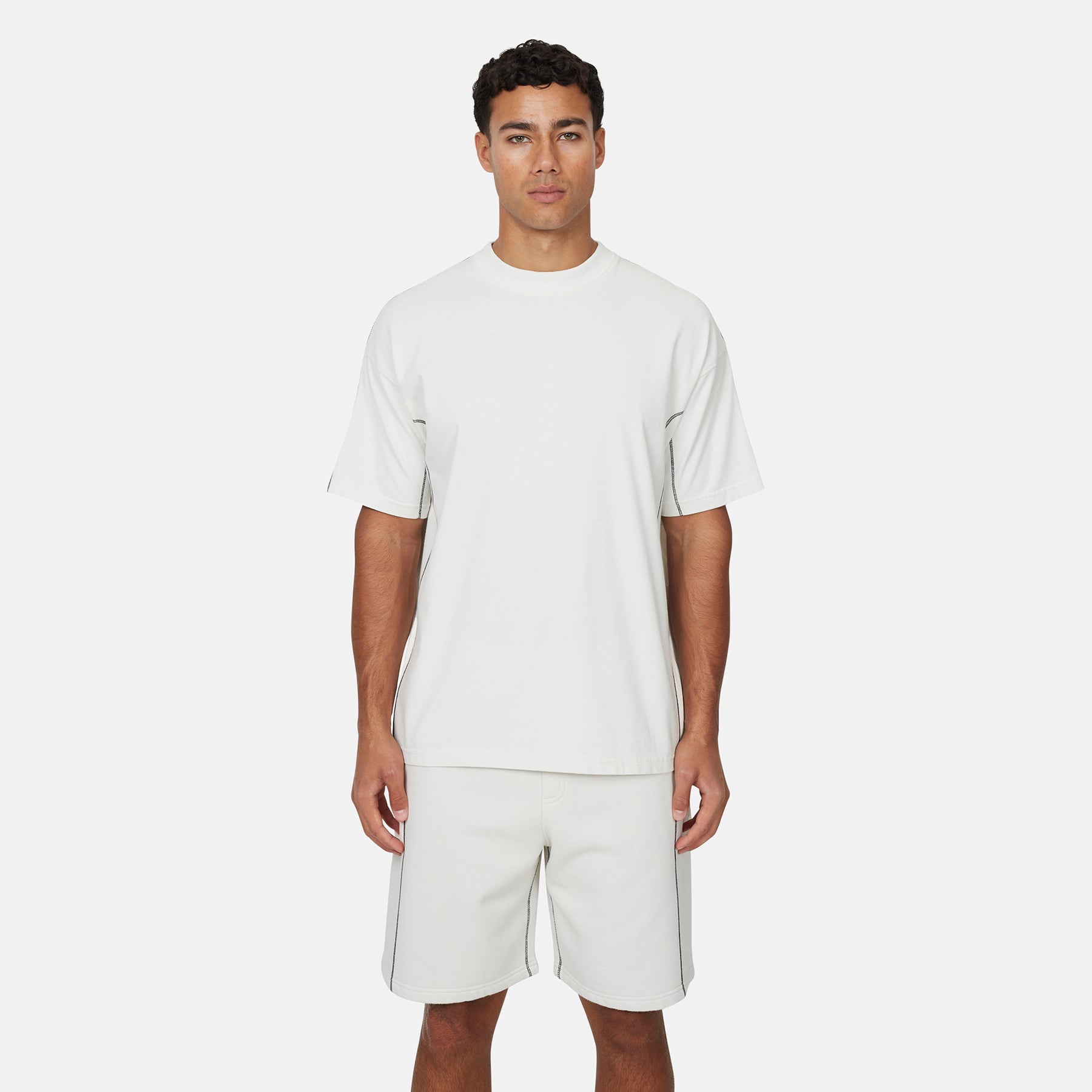 Overlock Vintage White T-shirt – GOODFORNOTHING®
